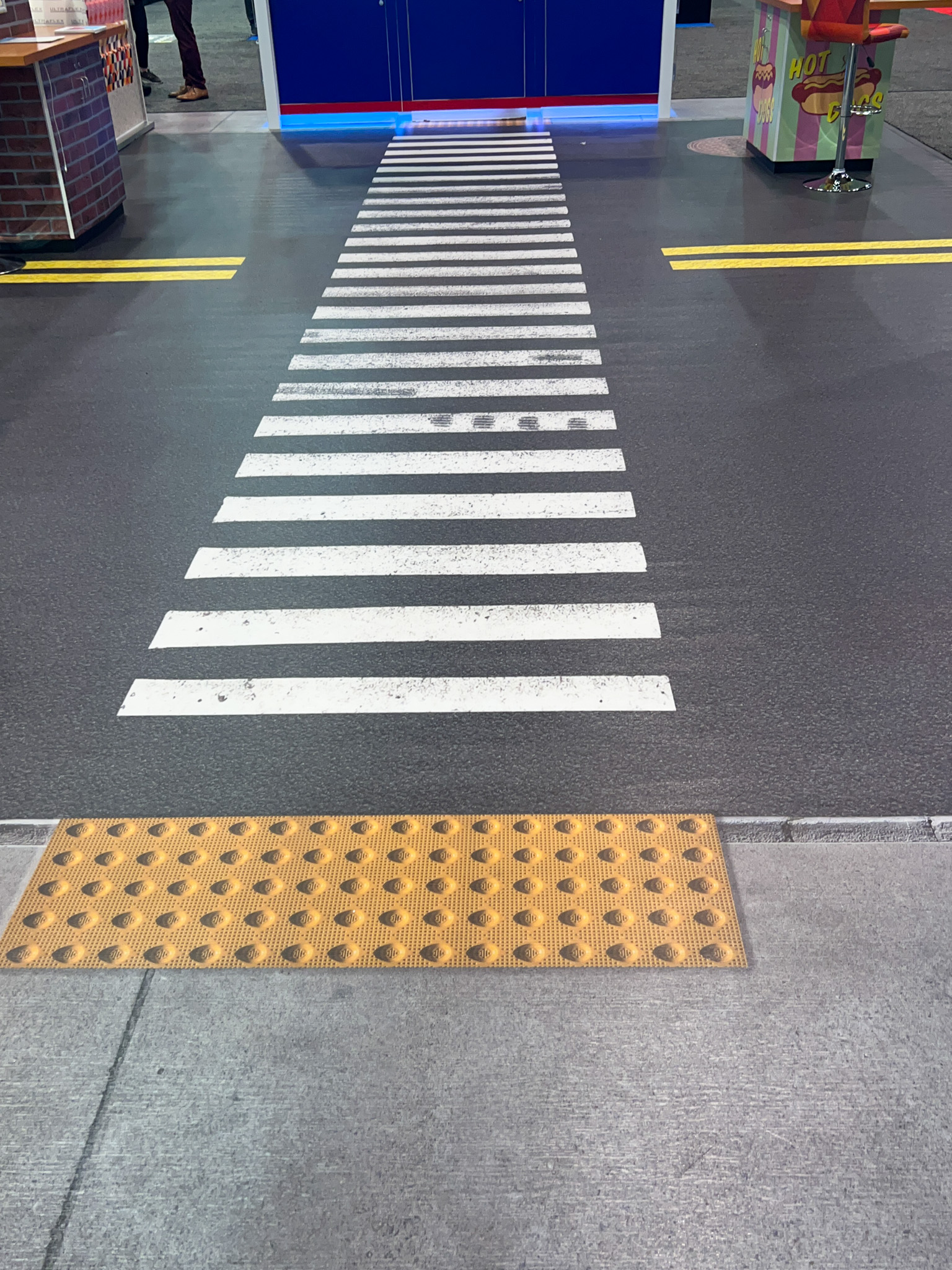 Floorscapes® Clear Media | Ultraflex